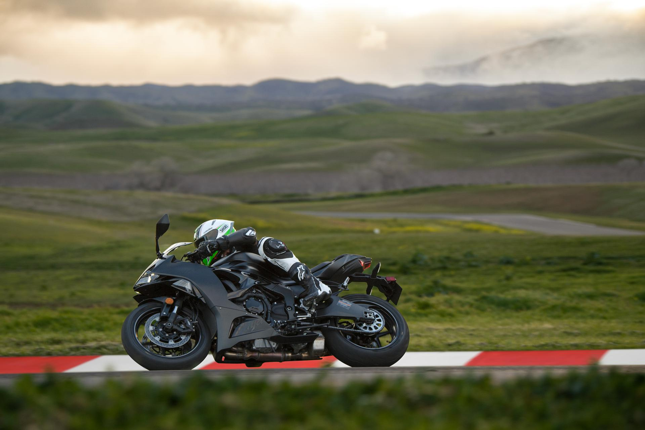 Ninja ZX-6R | 2025 | Kawasaki